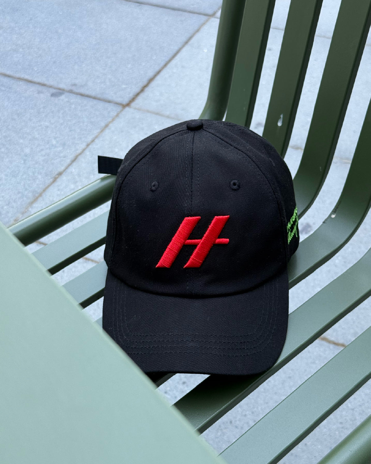 Huriwegen Signature | Black Cap